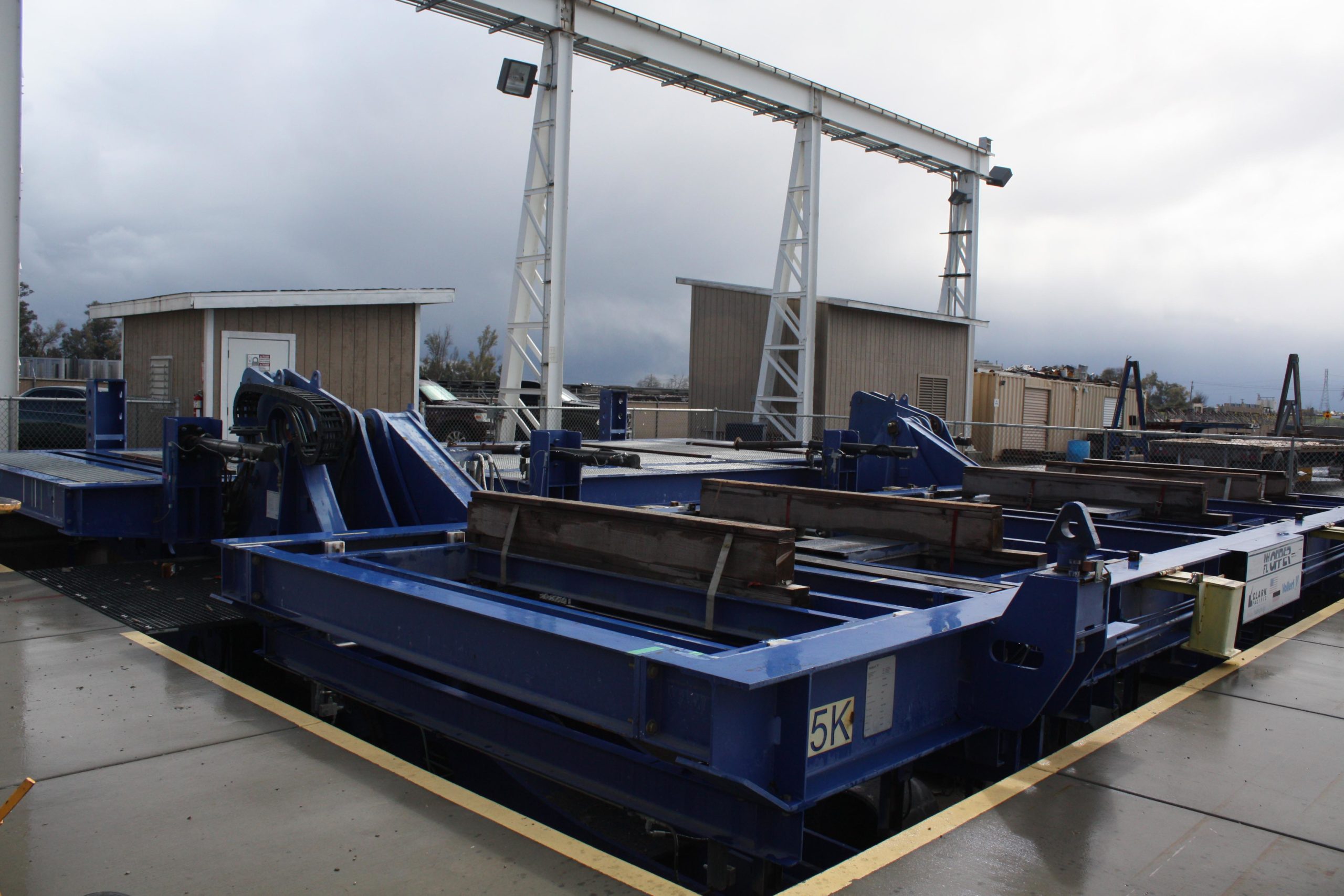 Clark Pacific's Whopper Flopper used to invert precast panels - | CAL ...