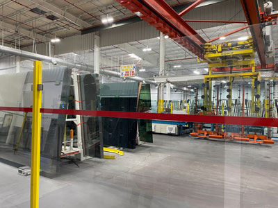 Gantry-cranes-moving-glass - | CAL-OSHA Reporter